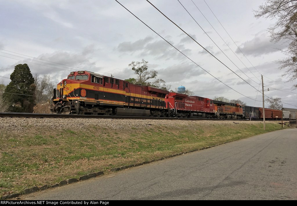 KCS 4780, CP 9546, and BNSF 7246